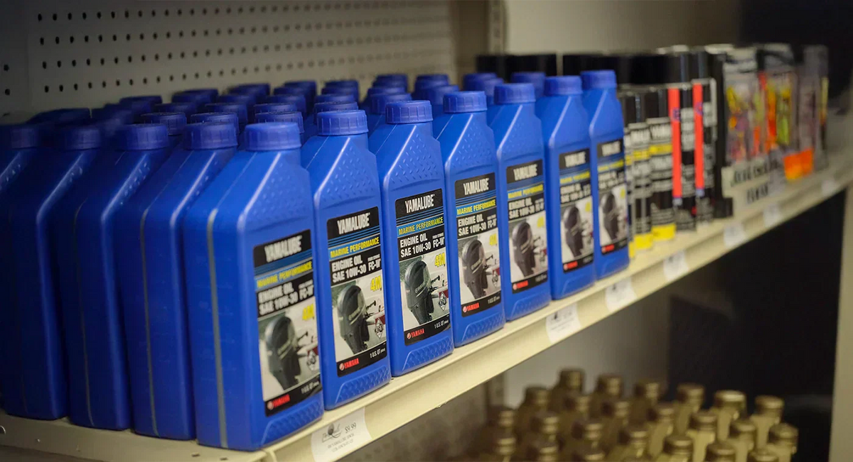 Choosing the Best Oil for Your Yamaha Outboard: Synthetic vs. Conventi ...